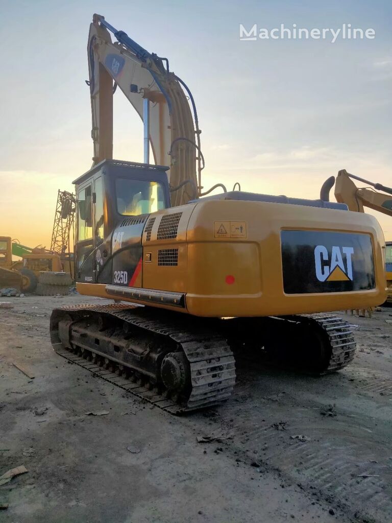 Caterpillar 325D bager guseničar