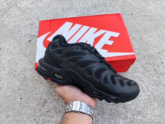 Nike Air Max Plus TN Drift Triple Black