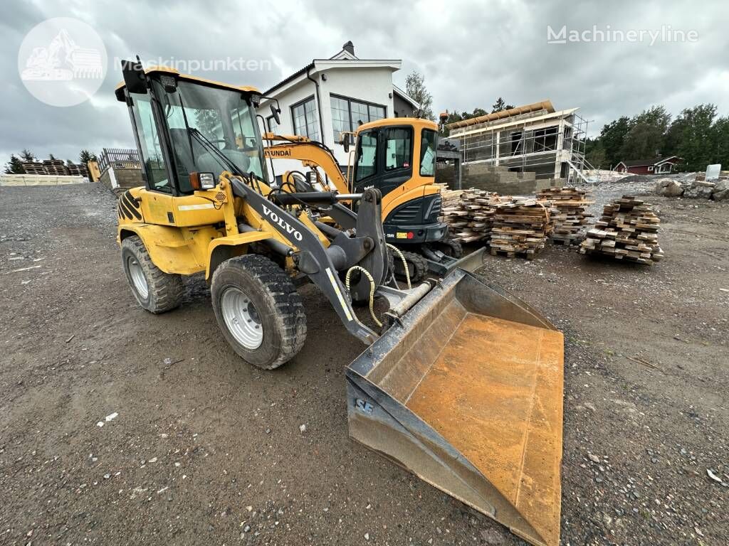 Volvo L 30 B prednji utovarivač