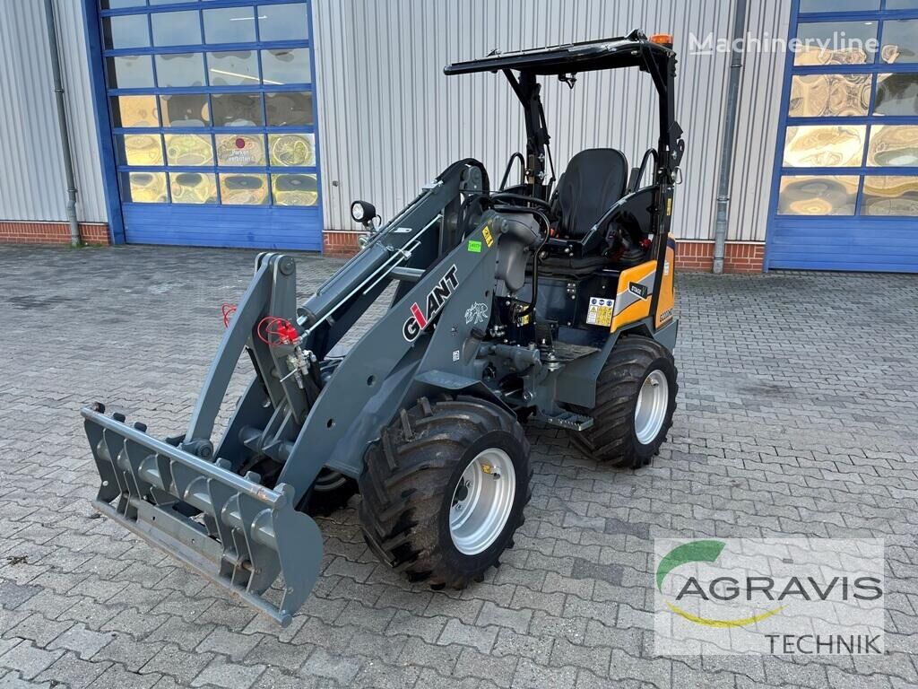 Giant G2200 HD prednji utovarivač