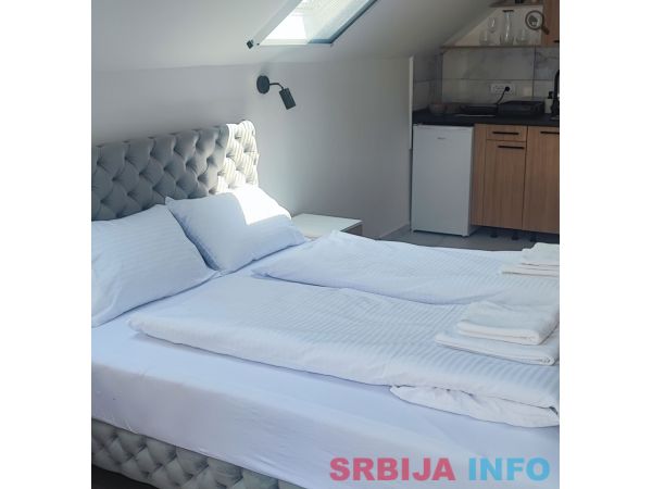 Studio Apartman Luna Nera 7 Novi Sad Salajka