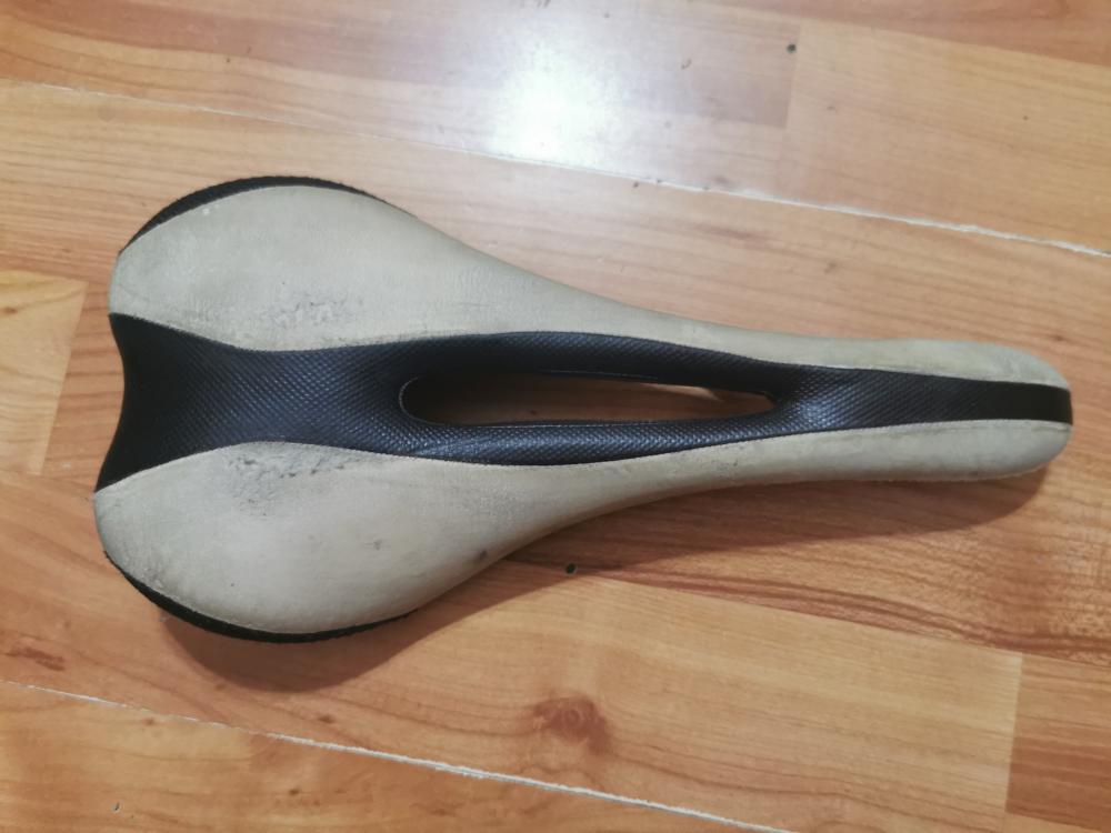 Selle Italia SLR 180 grama karbon