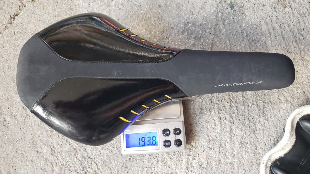 Fizik Antares R3 Saddle - K:ium Rails