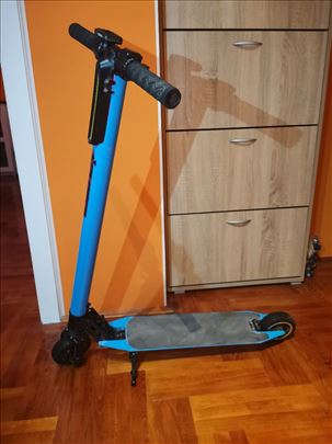 Električni trotinet Xplorer Zoom