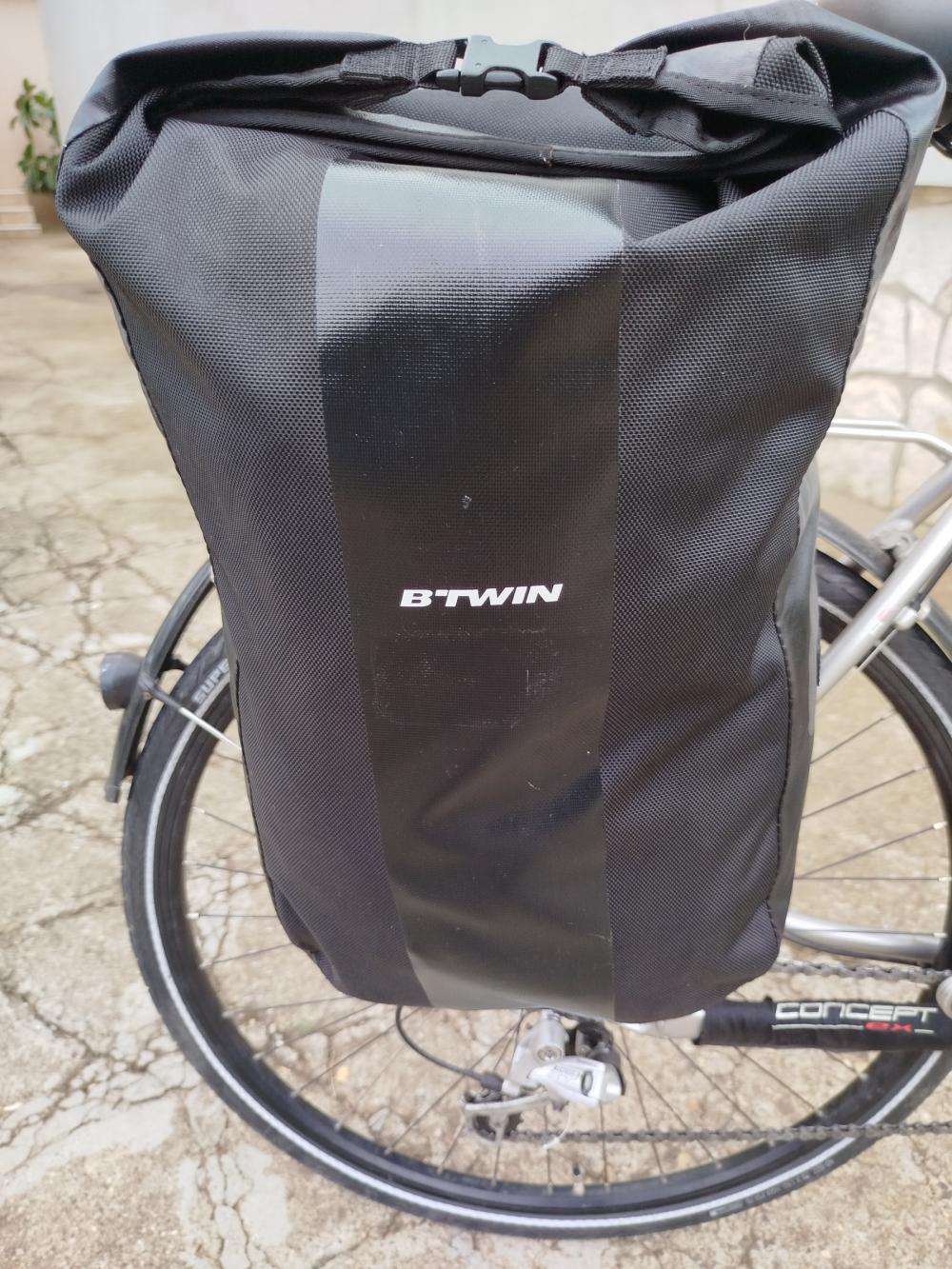 Btwin nepromočiva bisaga 22l