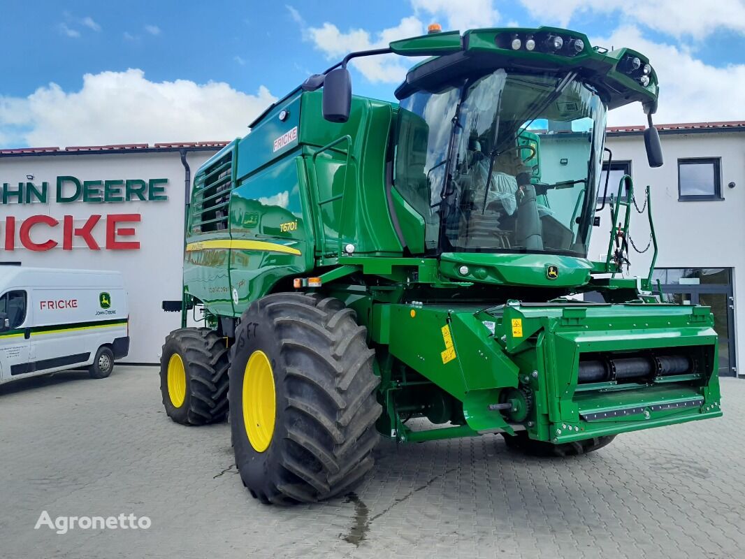 Novi John Deere T 670i kombajn za žito