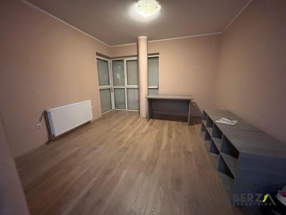 Jednoiposoban stan na prodaju, 50m2, 120.000€