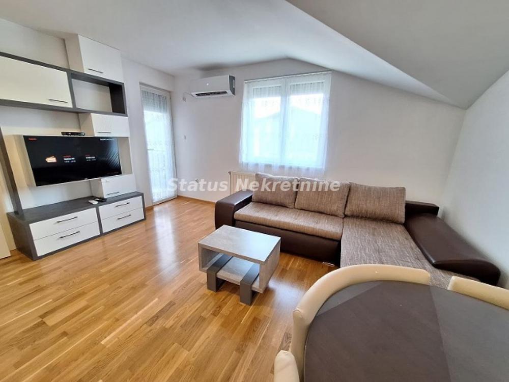 Jednoiposoban stan za izdavanje, 42m2, 380€