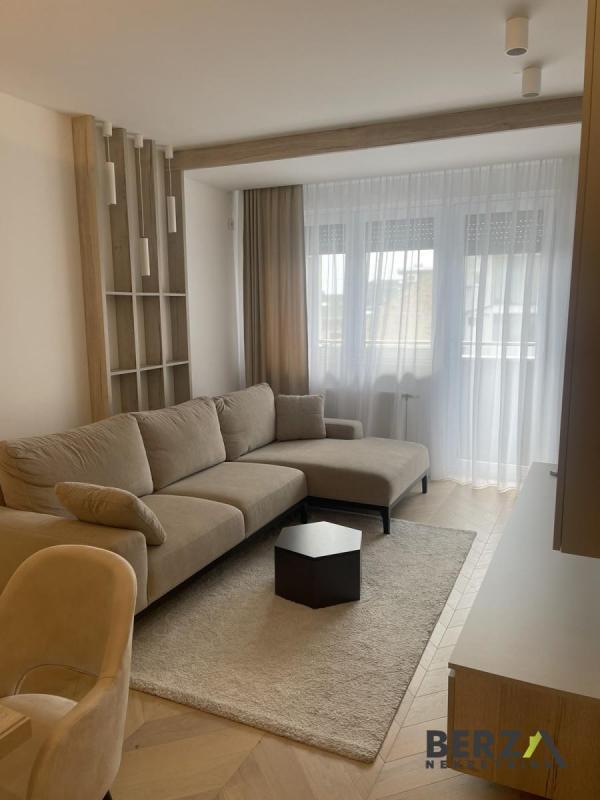 Dvosoban stan za izdavanje, 52m2, 1.300€