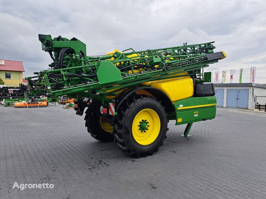 Nova John Deere R 975i vučena prskalica