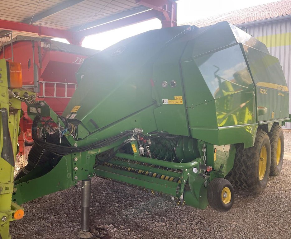 John Deere 1424 C balirka za četvrtaste bale