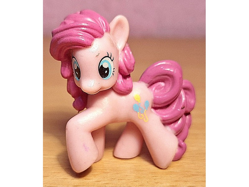 Moj mali poni (MLP) - Pinkie Pie figurica