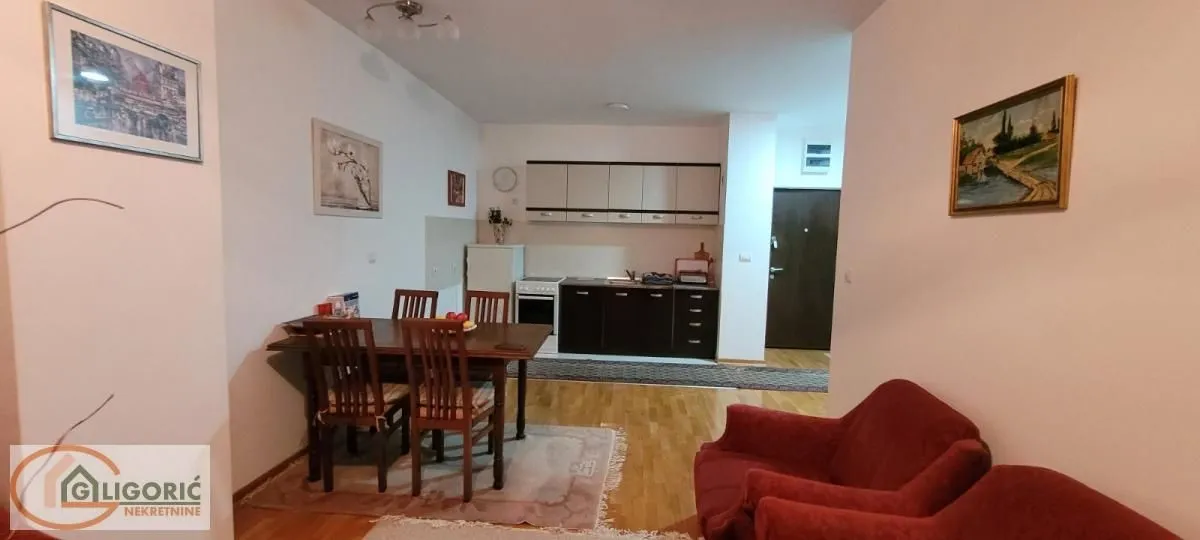 Izdavanje, dvosoban stan, 47m2, Cvetkova Pijaca, Zvezdara, Beograd