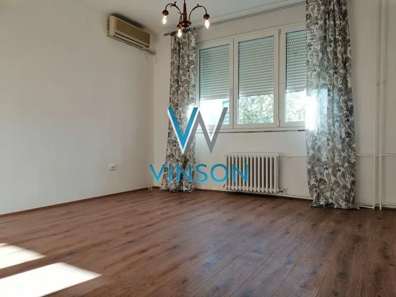 Izdavanje, poslovni prostor, 60m2, Bulevar Oslobodjenja, Novi Sad, Novi Sad