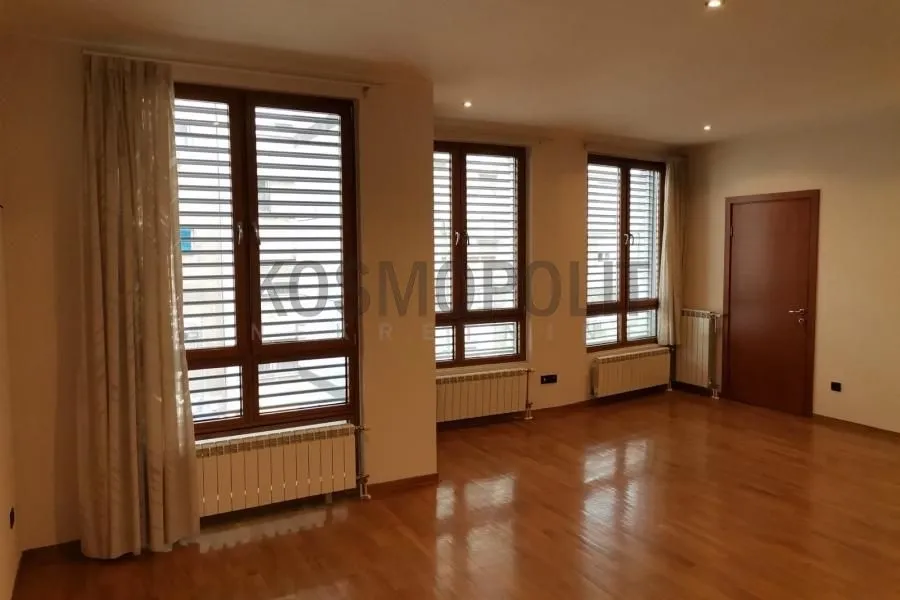 Izdavanje, četvorosoban stan, 140m2, Palilulska Pijaca, Palilula, Beograd