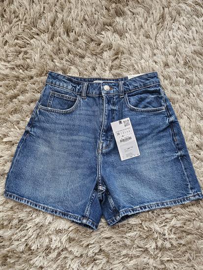 Zara Novi mom short