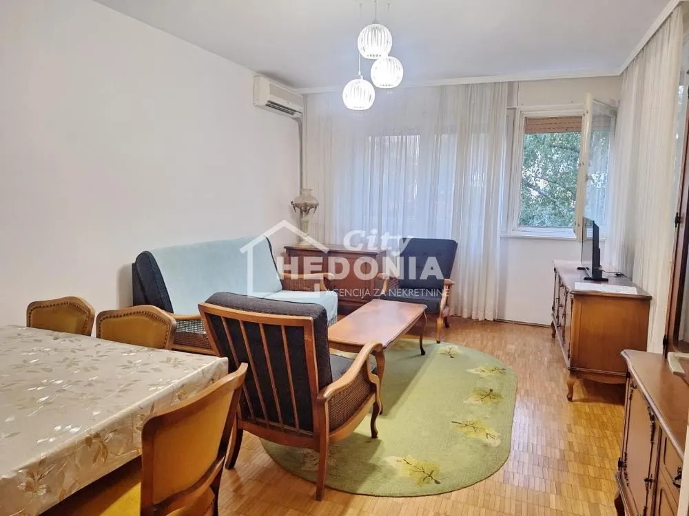 Prodaja, dvosoban stan, 59m2, Skojevsko Naselje, Beograd