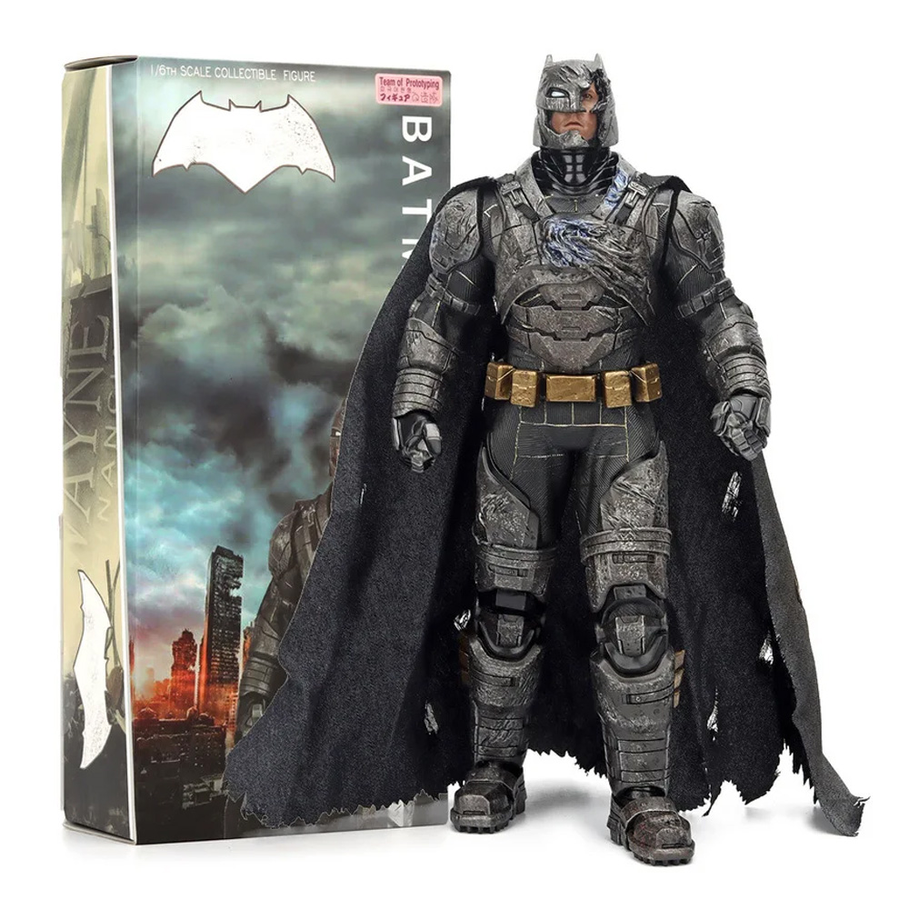 DC - Armored Batman (32cm)