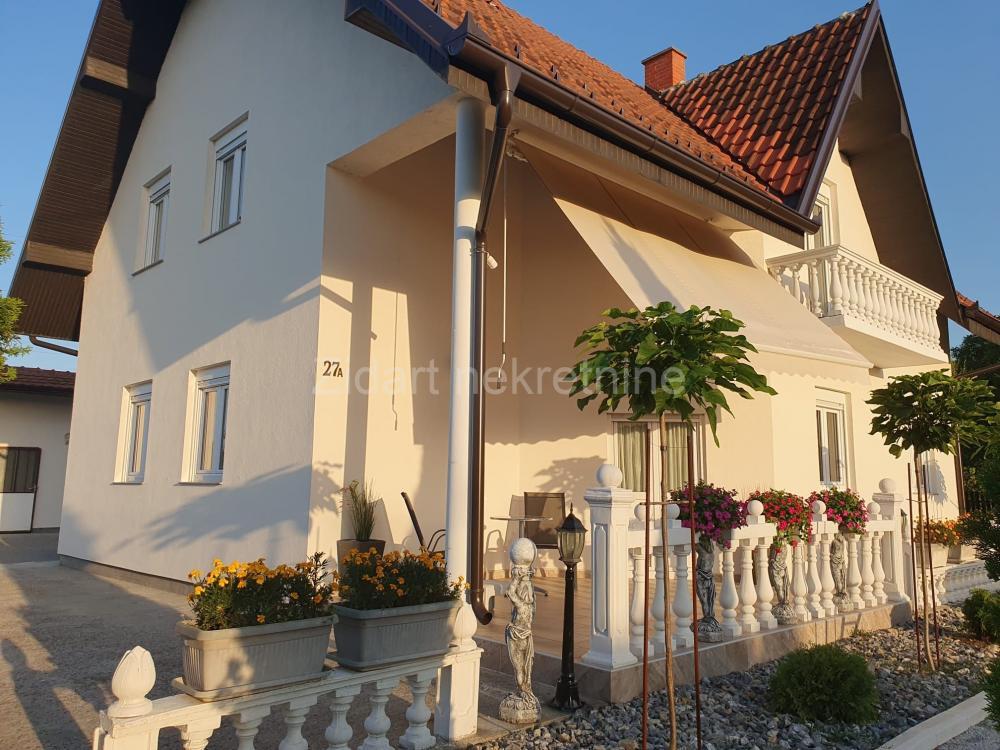 Mislođinska, Kuća na prodaju, 160m2, 380.000€