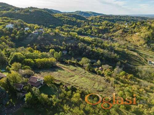 Odličan plac za vikedicu ili porodičnu kuću