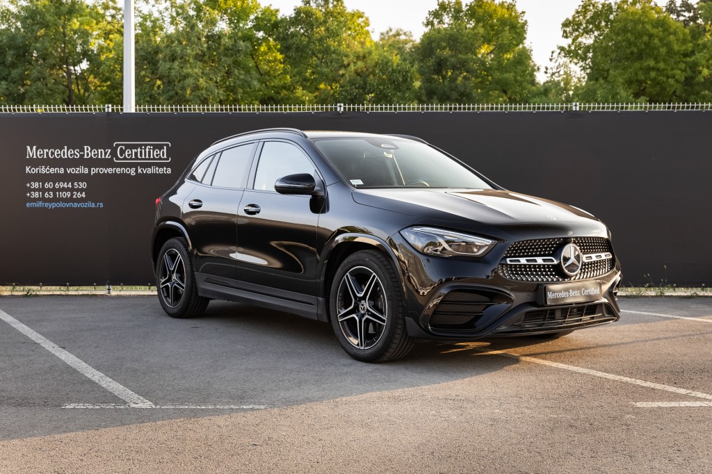 MERCEDES GLA