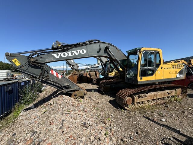 Bager
VOLVO EC 240B LC