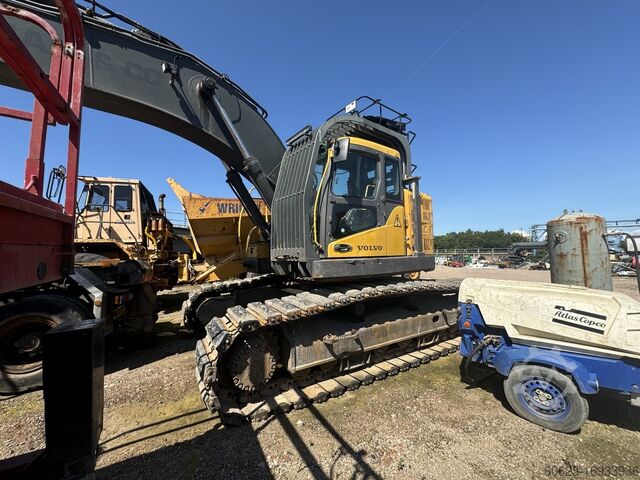 Bager
VOLVO ECR 305 CL