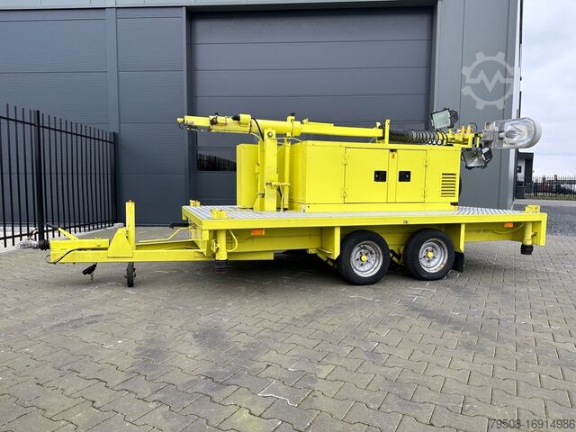 Agregatne
Atlas Copco Unique generator with light pole on trailer!