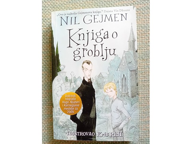 Nil Gejmen Knjiga o groblju