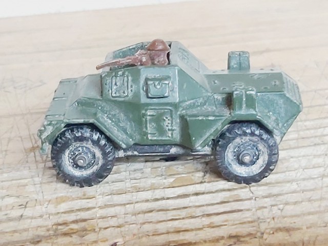 Corgi junior Daimler scout car britanski SSK