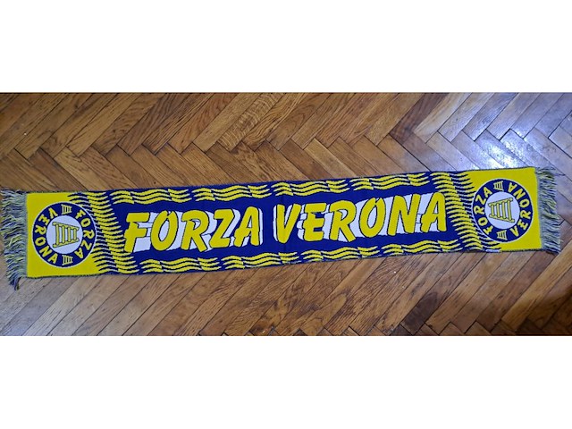 Navijački šal Hellas Verona