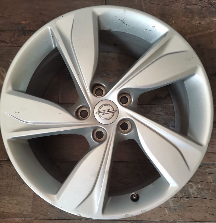 Opel 8,5×18 5/115 ET49