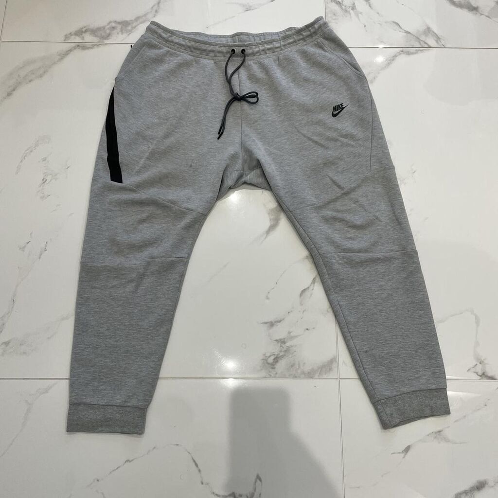 Nike Tech Fleece Original Muška Trenerka Veličina XXL Stanje 10/10 /