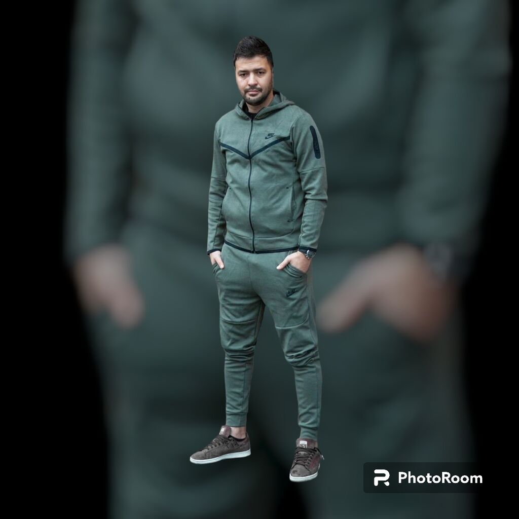 Nike Tech Fleece, komplet. Veličine na upit :   M L XL XXL