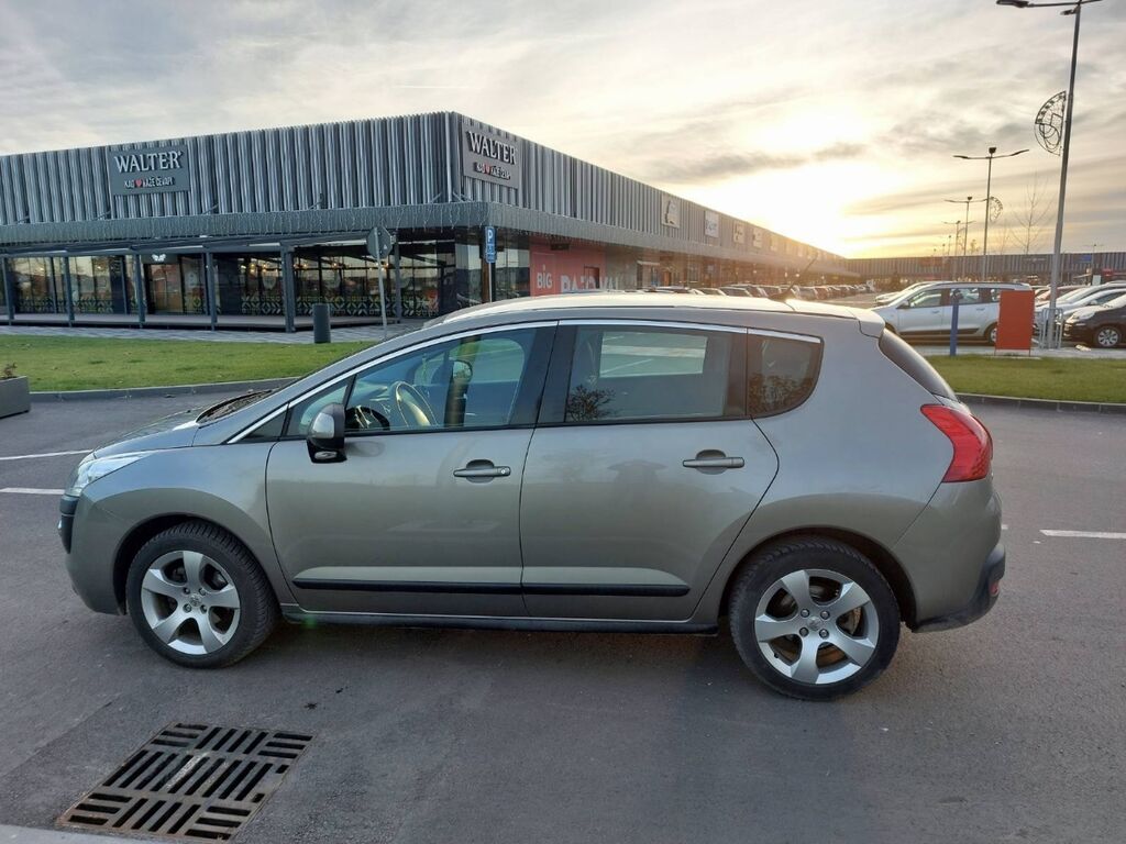 Peugeot 3008: 1.6 l | 2009 г. | 227300 km. Van/Minibus