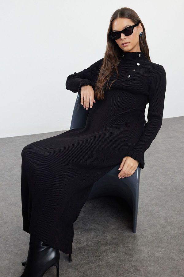 TRENDYOL BLACK ACCESSORY BUTTONED RIB KNIT DRESS