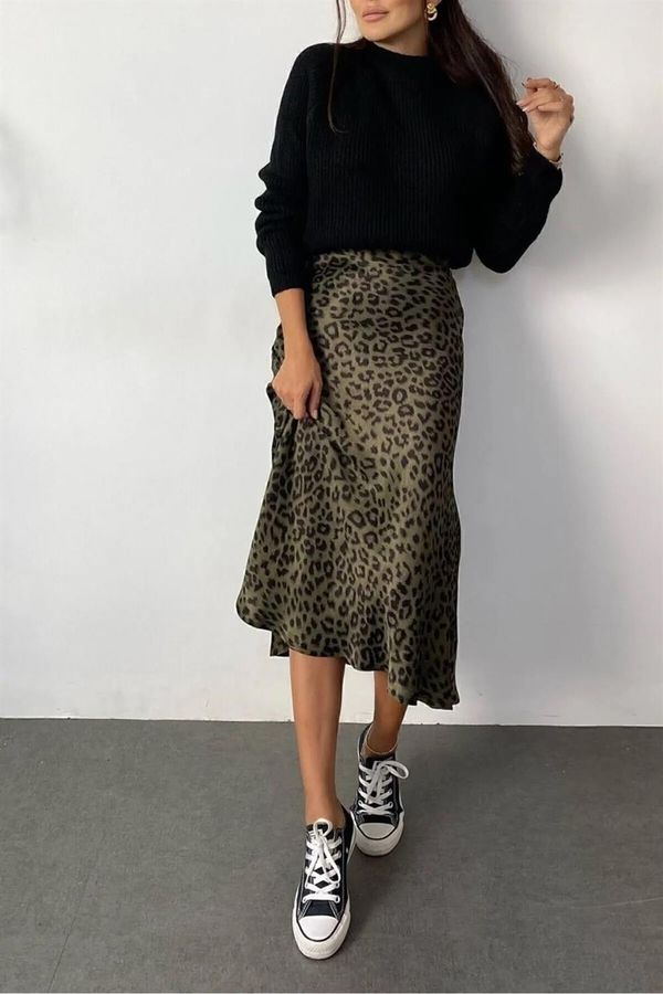 68223 DEWBERRY LEOPARD PATTERN SATIN MIDI LENGTH SKIRT-BLACK-KHAKI