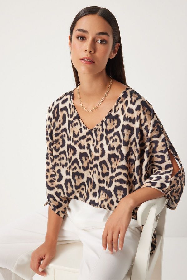 HAPPINESS İSTANBUL WOMEN'S BLACK BEIGE LEOPARD PATTERNED SATIN BLOUSE