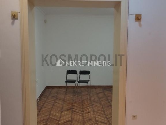 Vračar, Kalenić pijaca, Golsvordijeva, 3.0, 84m2, 1000 EUR