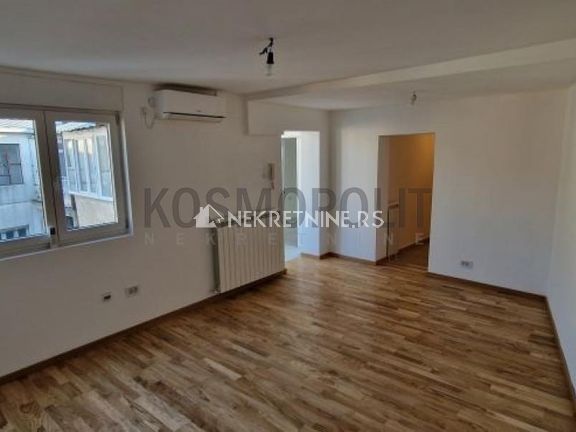 Vračar, Kalenić pijaca, Kičevska, 3.0, 58m2, 196000 EUR