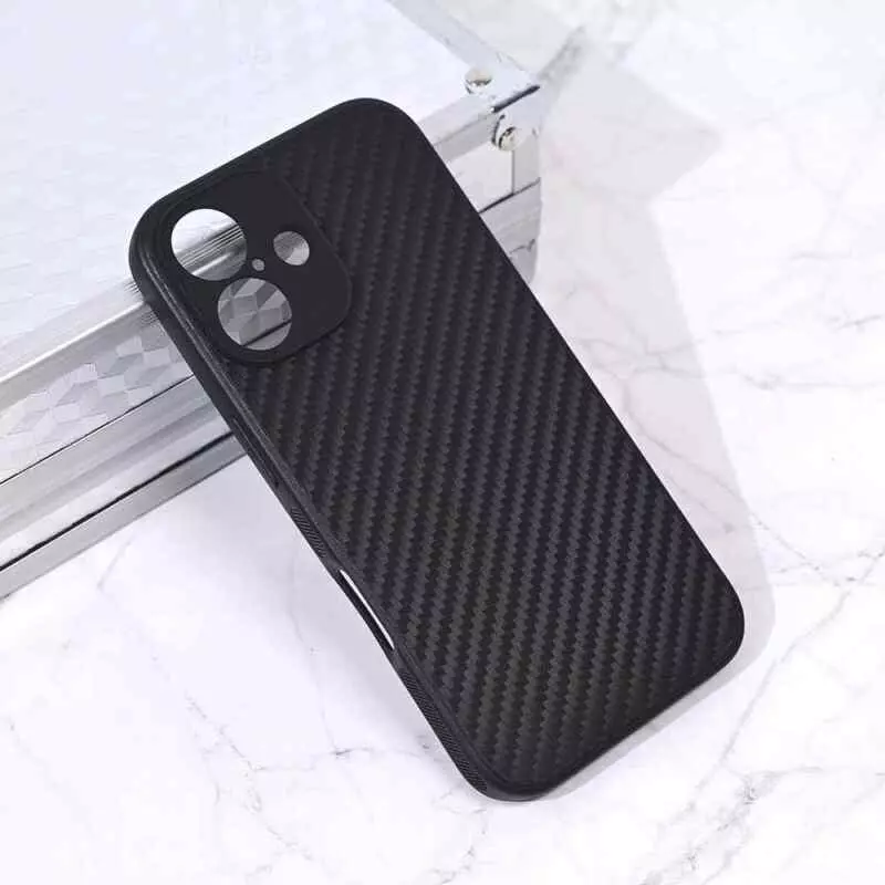 Maska Carbon fiber za iPhone 16 6.1 crna