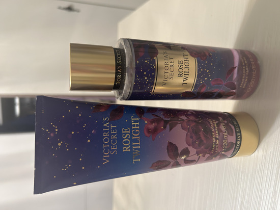 Victoria's secret Rose twiglight mist i losion