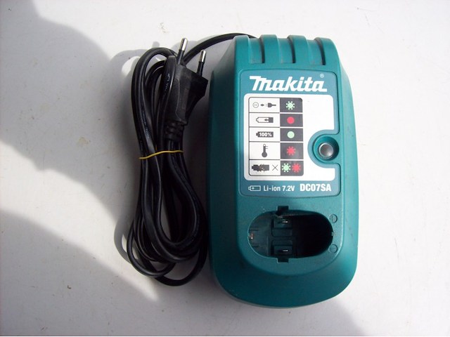 Makita  DC07SA  7.2V Li ion punjač baterija - orginal