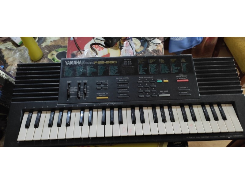 Yamaha PSS 280 klavijatura