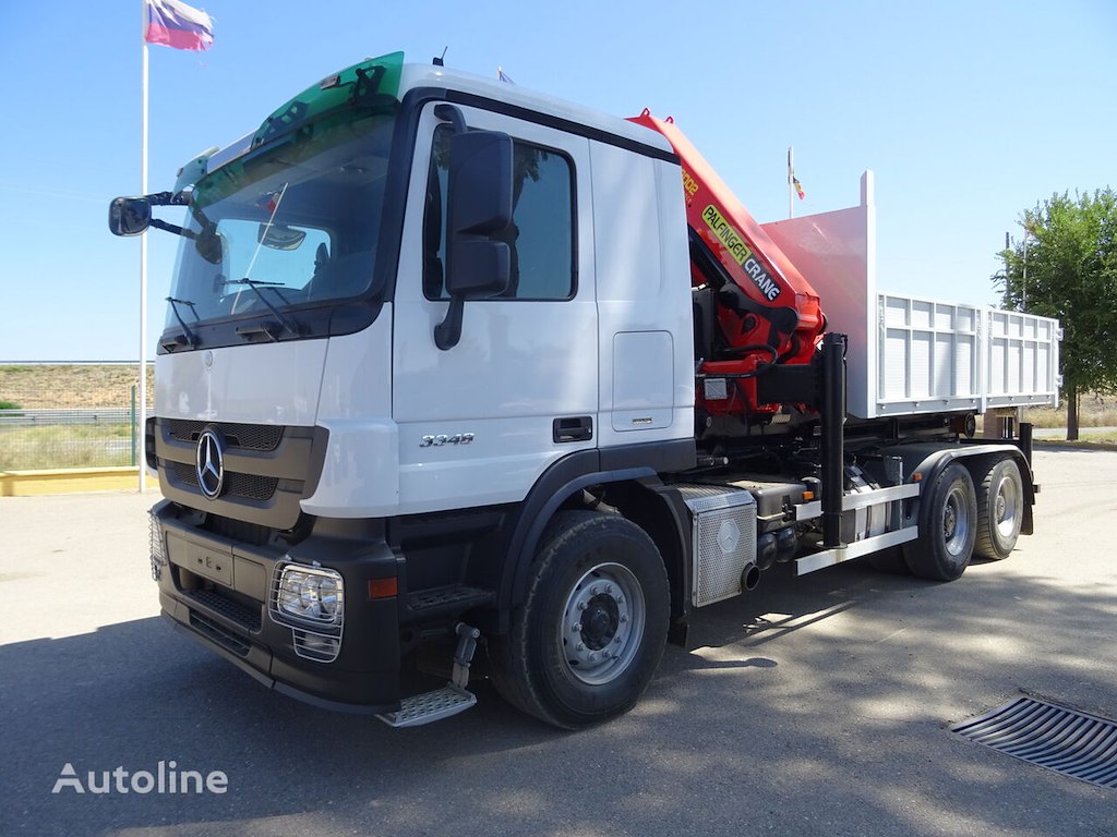 Mercedes-Benz ACTROS 33 48 kamion s ravnom platformom