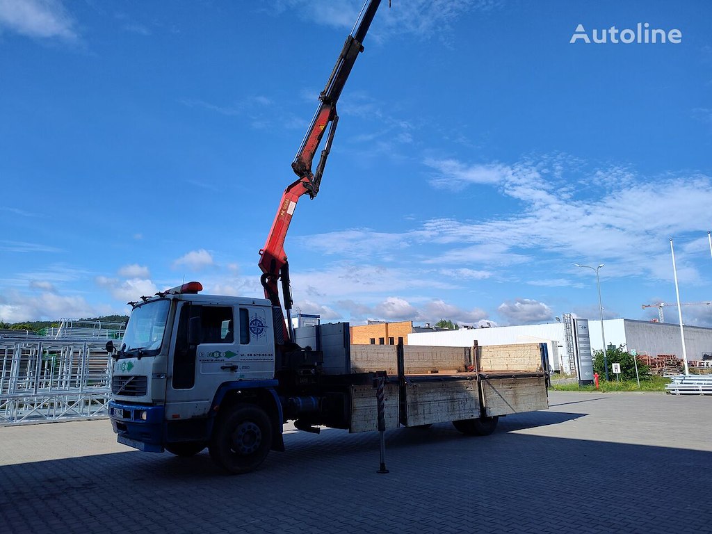 Volvo FL 6 250 kamion s ravnom platformom