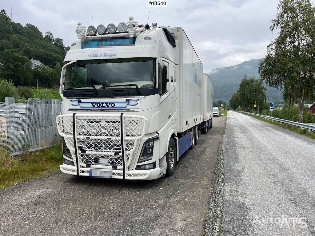 Volvo FH16 kamion furgon + prikolica furgon