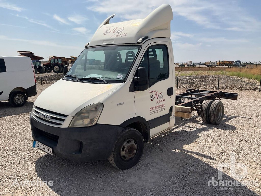 Prodaje se IVECO 35C15 4x2 (Inoperable) kamion hladnjače na aukciji