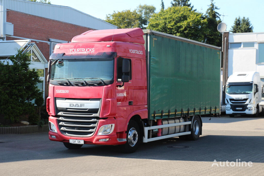 DAF XF 460 Space Cab Plane-Jumbo Retarder Hubdach kamion sa klizna zavesa cerada