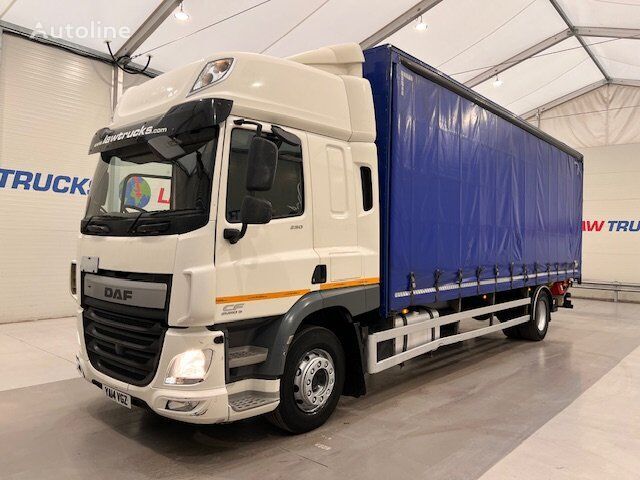 DAF CF 250 Sleeper Cab Curtainsider kamion sa klizna zavesa cerada